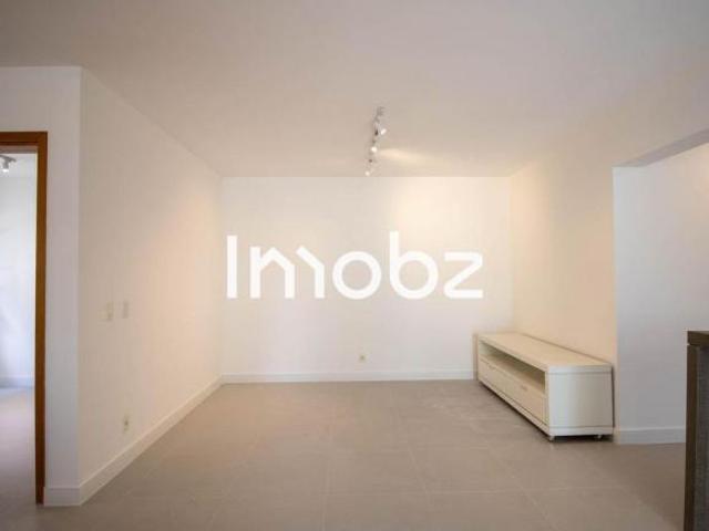 Apartamento à venda na R. Nelson Gama de Oliveira, 1113 Vila Andrade São Paulo SP CEP: 05734