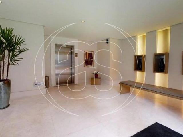 APARTAMENTO Á VENDA NA REGIÃO DO CAMPO CAMPO BELO COM 219m²