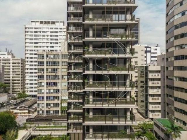 APARTAMENTO À VENDA NA REGIÃO NA VILA NOVA CONCEIÇÃO COM 204m²