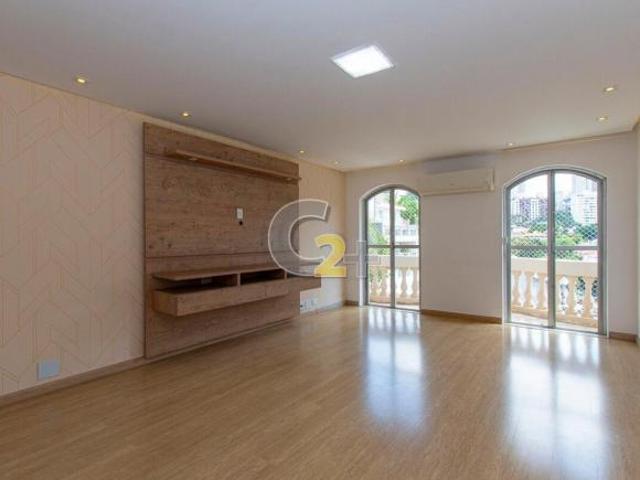 Apartamento à venda na Sumaré com 3 quartos, 1 suíte e 2 vagas de garagem