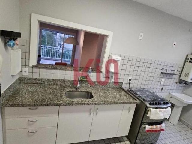 Apartamento à venda na Super Quadra Morumbi, São Paulo SP: 3 quartos, 2 banheiros, 2 vagas de garage