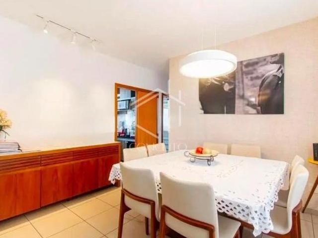 Apartamento à venda na Sagrada Família