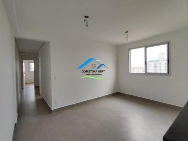 Apartamento à venda na Sagrada Família