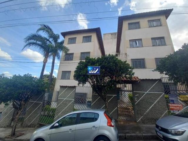 Apartamento à venda na Sagrada Família
