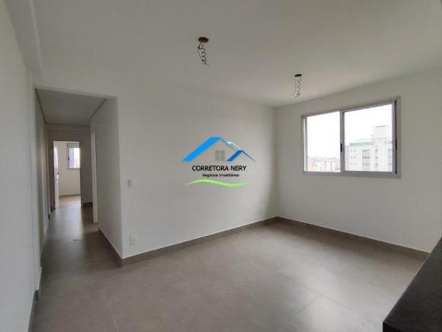 Apartamento à venda na Sagrada Família