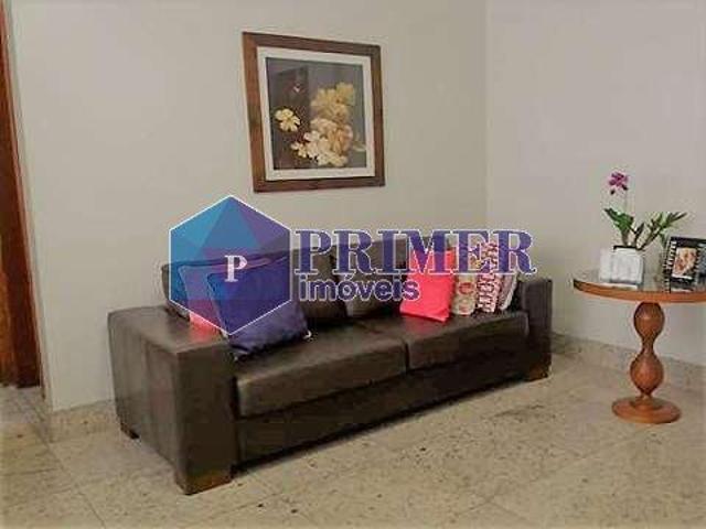 Apartamento à venda na Sagrada Família