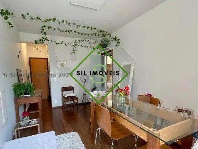 Apartamento à venda na Sagrada Família