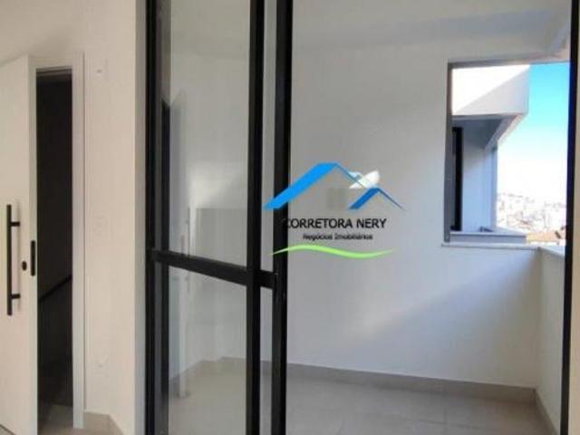 Apartamento à venda na Sagrada Família