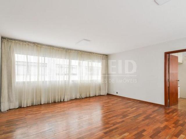 Apartamento á Venda na Santa Cecília com 139m², 3 quartos sendo 1 suíte, 2 vagas