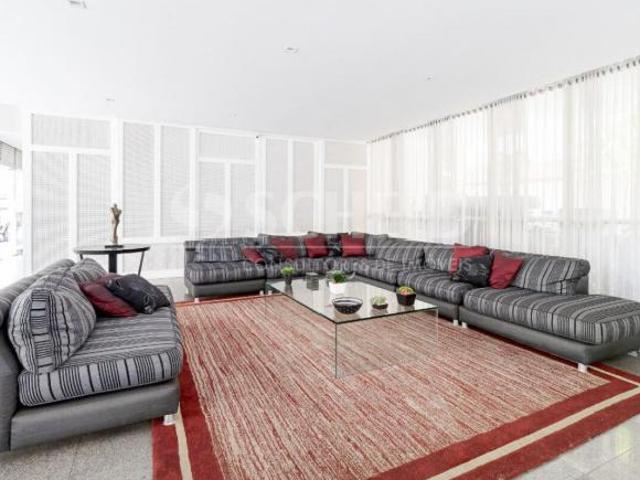 Apartamento á Venda na Santa Cecília com 200m², 4 quartos sendo 2 suítes, 2 vagas