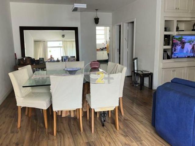 Apartamento à venda na Santa Cecília com 2 quartos, sendo 1 suíte e 1 vaga