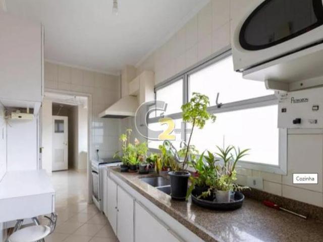 Apartamento à venda na Santa Cecília com 3 quartos, sendo 1 suíte e 1 vaga