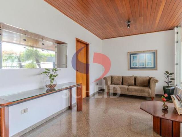 Apartamento á Venda na Saúde com 113m², 3 quartos sendo 1 suíte, 2 vagas