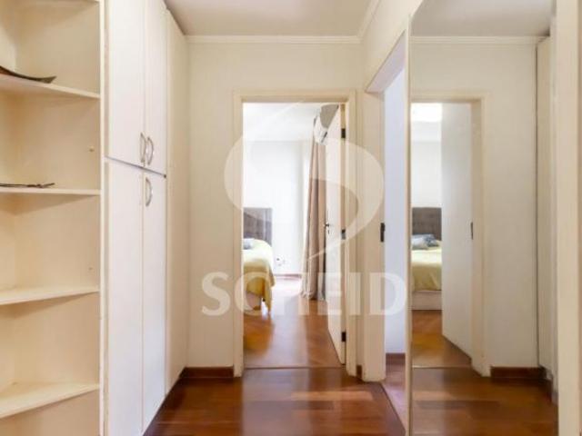 Apartamento á Venda na Saúde com 134m², 3 quartos sendo 1 suíte, 2 vagas