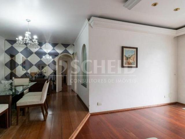 Apartamento á Venda na Saúde com 148m², 3 quartos sendo 1 suíte, 2 vagas