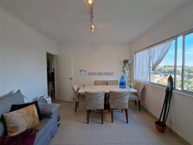Apartamento à venda na Saúde com 2 quartos e 1 vaga de garagem