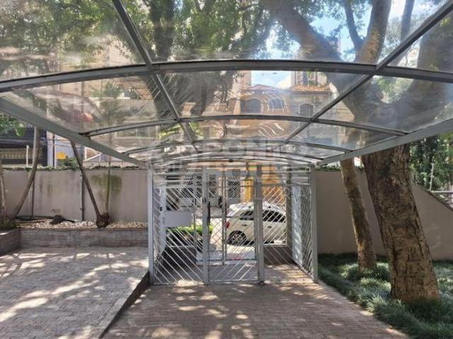 Apartamento à venda na Saúde 2 dormitórios, 1 vaga e sacada, próximo ao metrô