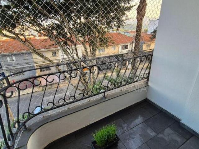 Apartamento à venda na Saúde, 2 dormitórios e 1 vaga, fácil acesso ao metrô