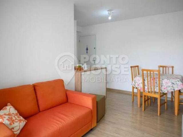 Apartamento à venda na Saúde 57m², 2 dormitórios, 1 suíte, varanda