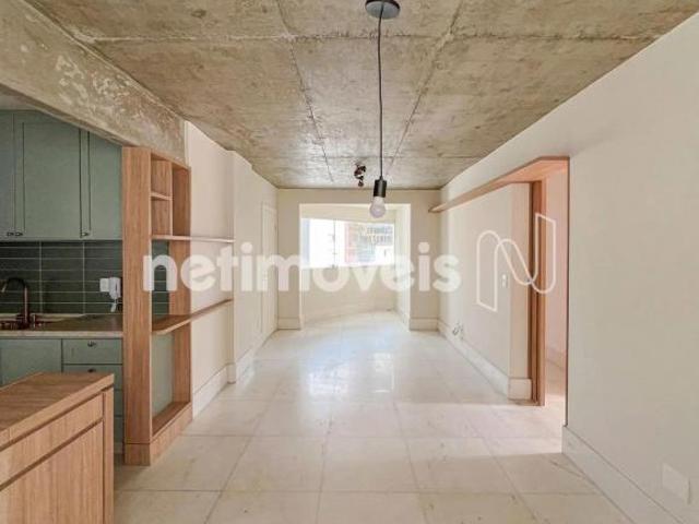 Apartamento à Venda na Savassi – 85m²  | 3 Quartos | 2 Vagas | Lazer Completo