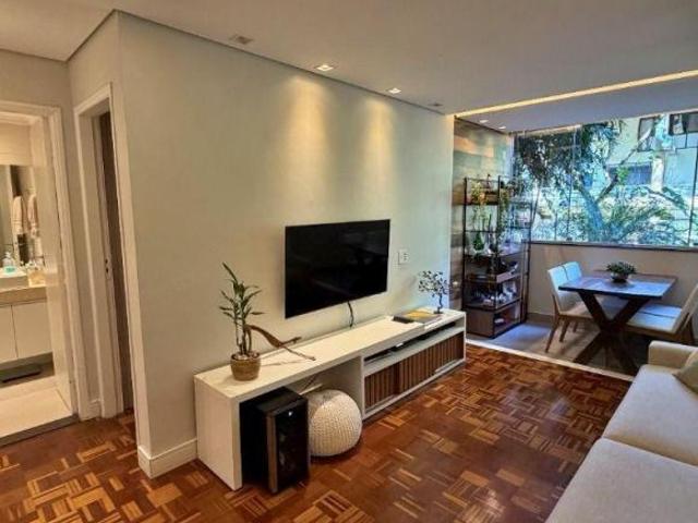 Apartamento à venda na SQN 216 Bloco B C/ Vaga na garagem Asa norte