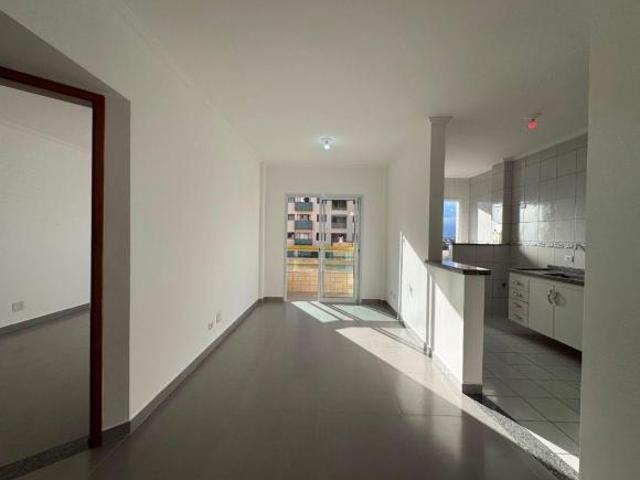 Apartamento à venda na Tupi estuda carro como pagamento