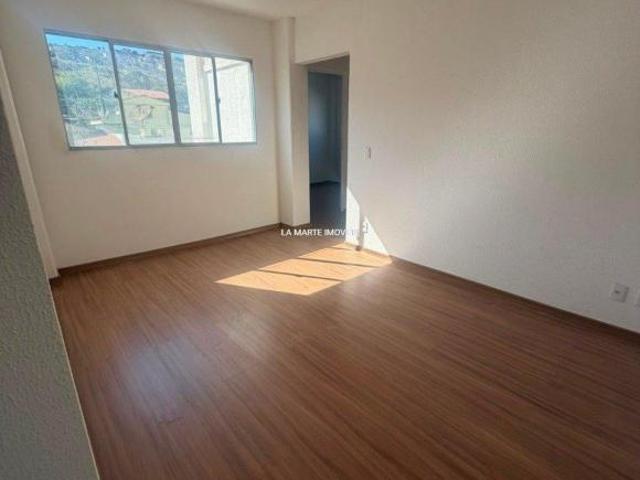 Apartamento à venda na Várzea