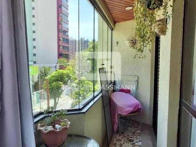 Apartamento à venda na Vila Caminho do Mar