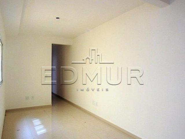 Apartamento à venda na Vila Camilópolis