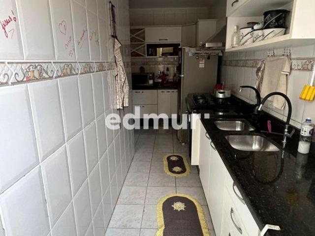 Apartamento à venda na Vila Camilópolis