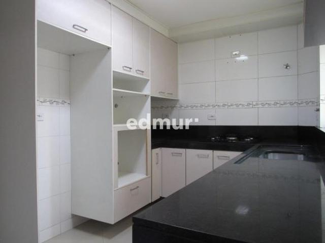 Apartamento à venda na Vila Camilópolis