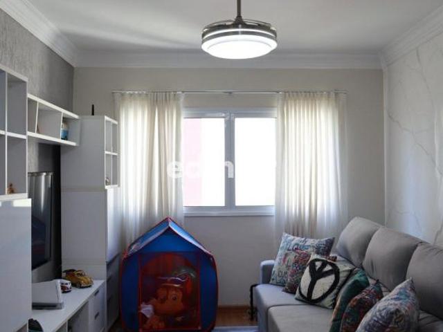 Apartamento à venda na Vila Camilópolis