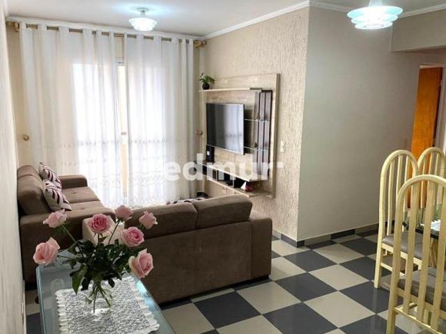 Apartamento à venda na Vila Camilópolis