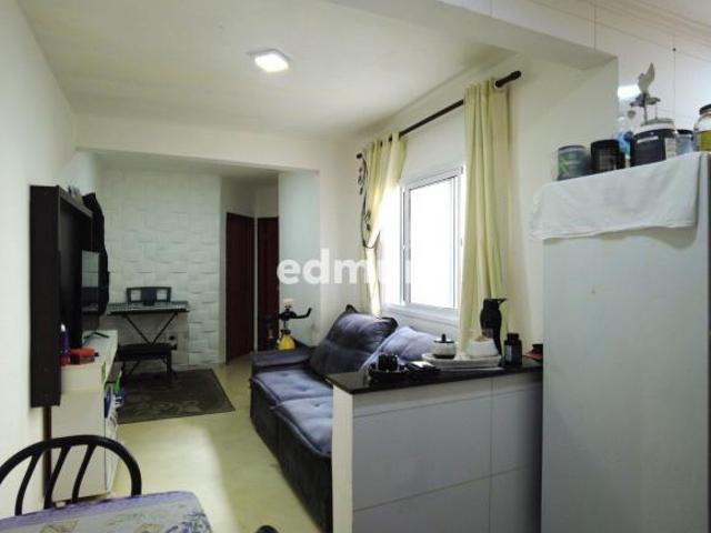 Apartamento à venda na Vila Camilópolis