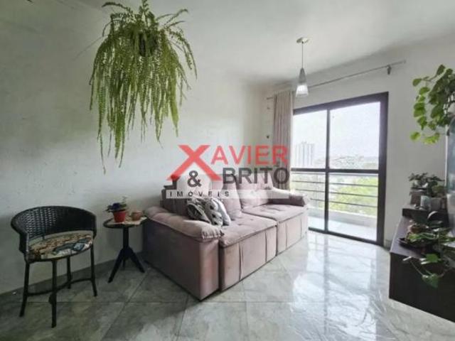 Apartamento à Venda na Vila Carmosina, 2 quartos, sacada, 1 vaga, 50m2