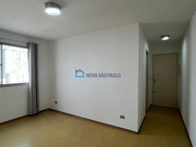 Apartamento à venda na Vila Clementino 1 Quarto 1 Vaga Andar Alto