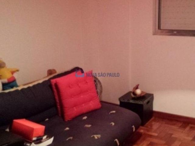 Apartamento à venda na Vila Clementino com 2 quartos e 1 vaga de garagem