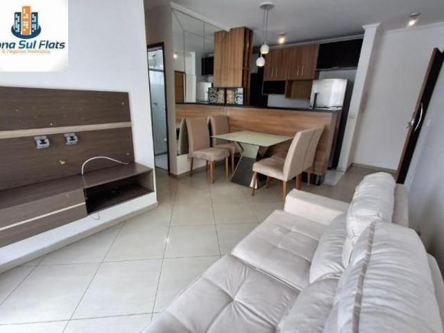 Apartamento à Venda Na Vila Anastácio Com 2 Dormitórios e 1 Vaga Varanda