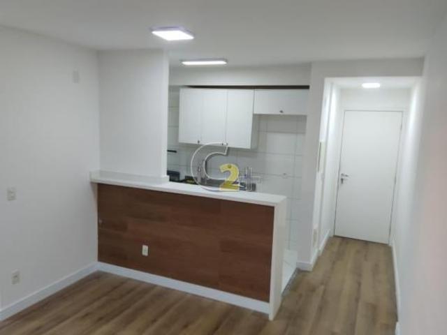 Apartamento á venda na Vila Andrade, 2 quartos, 1 suíte, 2 vagas de garagem