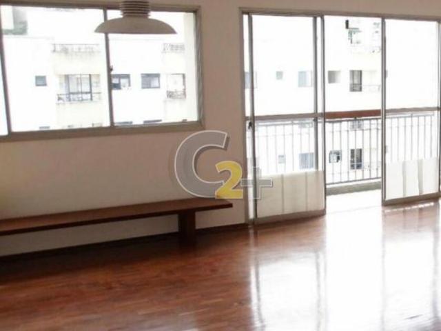 Apartamento a venda na Vila Andrade com 3 quartos, 1 suíte, 2 vagas