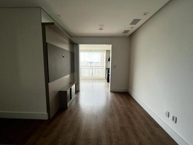 Apartamento à venda na Vila Andrade com 2 quartos, 1 suíte, 2 banheiros, 2 vagas de garagem 72m²