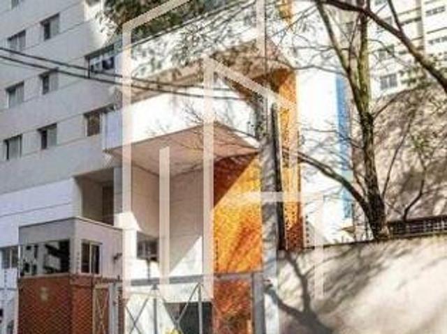 Apartamento á venda na Vila Andrade, com 4 dormitórios, sendo 1 suíte e 3 vagas