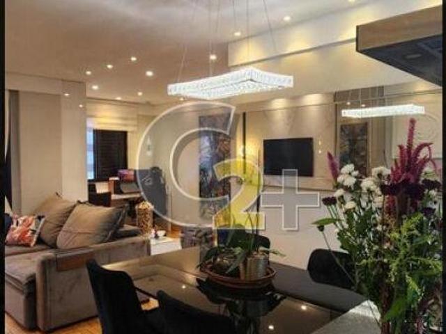 Apartamento à venda na Vila Andrade Morumbi com 2 quartos, sendo 1 suite e 2 vagas