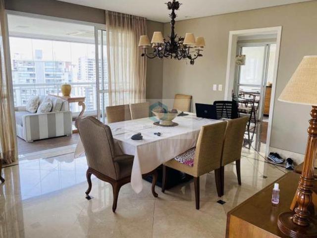Apartamento a venda na Vila Andrade, São Paulo