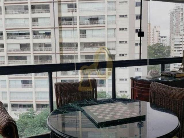 Apartamento à venda na Vila Andrade, SP
