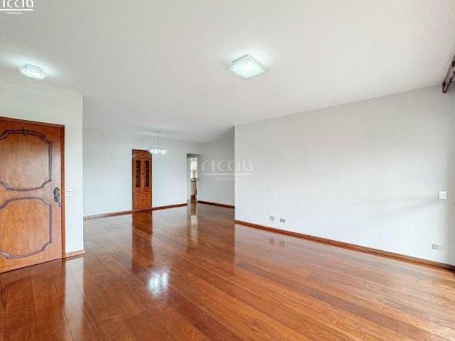 Apartamento à venda na Vila Adyana