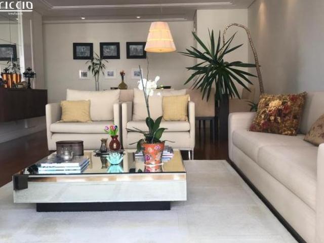 Apartamento à venda na Vila Adyana