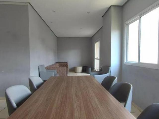 Apartamento à Venda na Vila Galvão 2 Dormitórios, Varanda e 1 Vaga Guarulhos