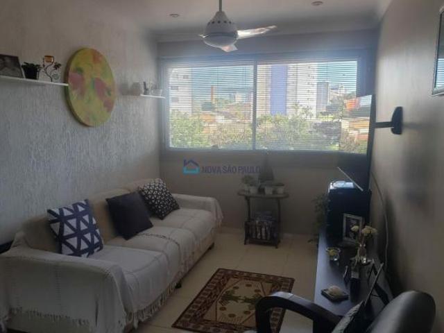 Apartamento à venda na Vila Guarani com 2 quartos e 1 vaga de garagem