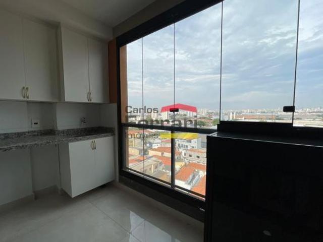 Apartamento À Venda na Vila Guilherme com 39 m2, 2 dormitórios, varanda e 1 vaga de garagem